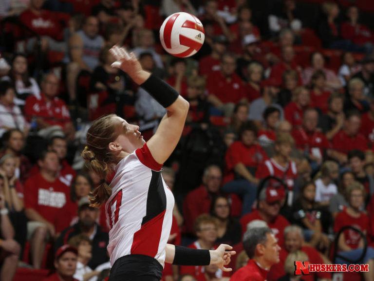 Nebraska Names Kelly Hunter, Annika Albrecht Captains for 2017 Season